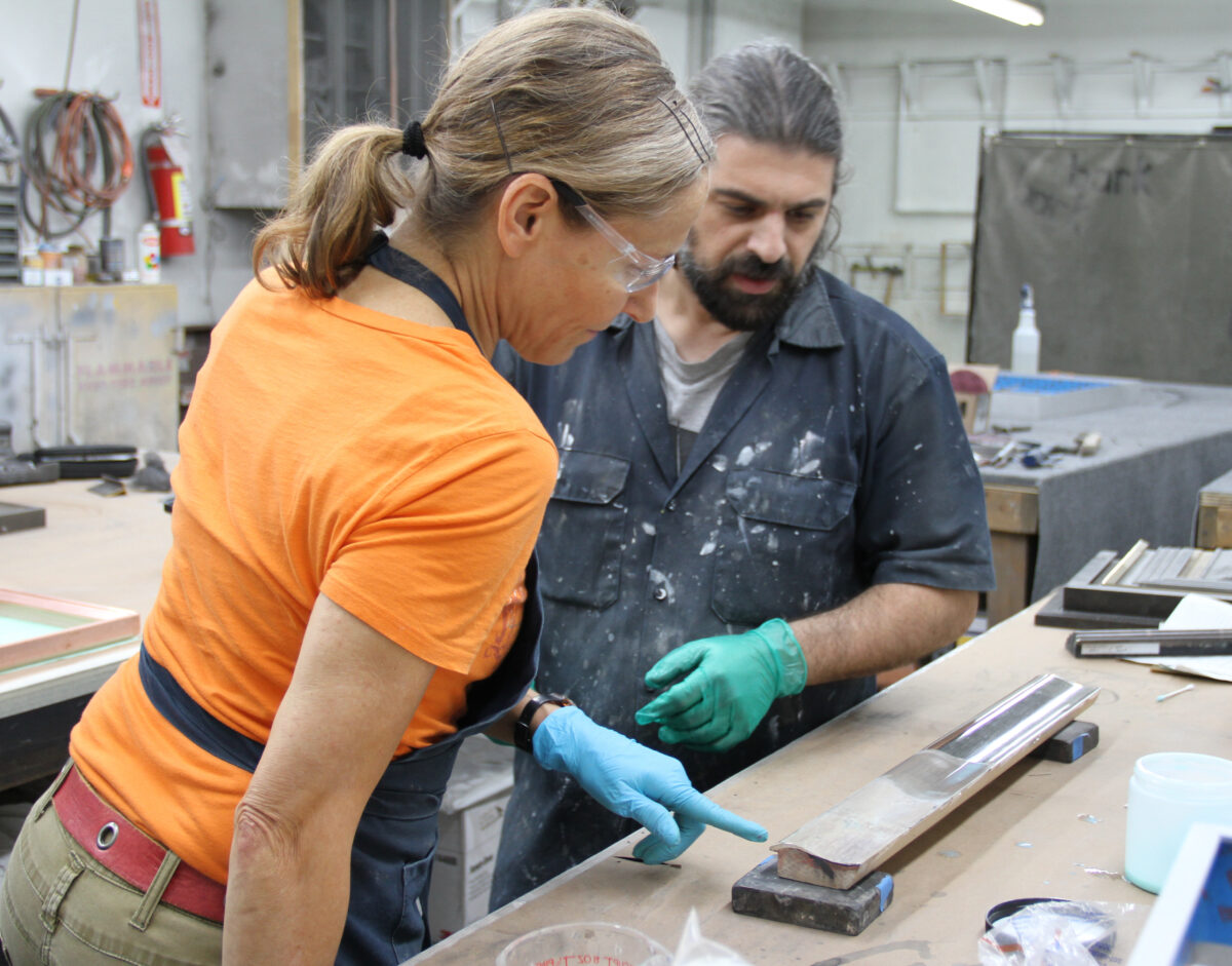 Creating a Unique Finish for a Gilded Frame - Bark Frameworks